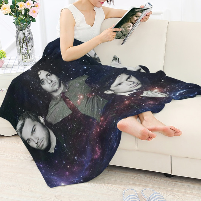 Fall Out Boy Blanket Throw - Fall Out Boy Members Portrait Grayscale ...